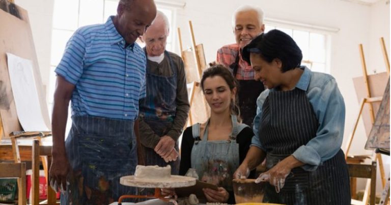 30 Fun Games for Large Groups That Everyone Can Play - Wetest