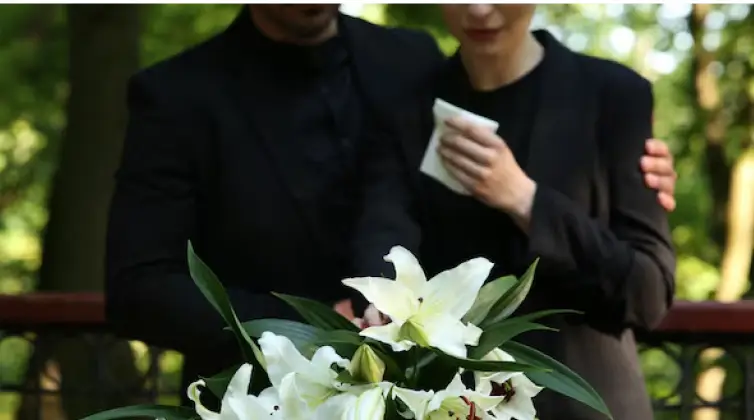 40+ Short and Professional Condolence Message Templates for Coworkers ...