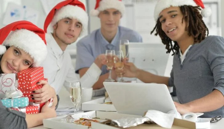 50 Inspirational Christmas Messages for Employees - We Test