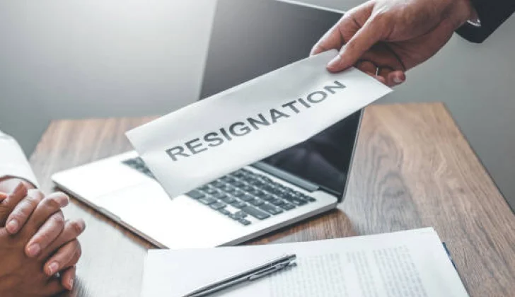 Professional Tips for Tendering a Resignation the Right Way - Wetest