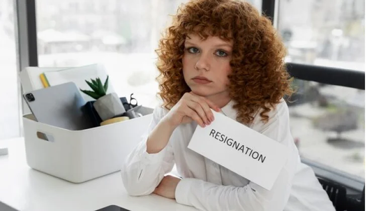 Professional Tips to Tender Your Resignation Gracefully - Wetest